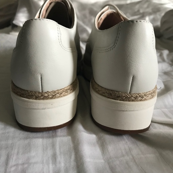 Clarks | Shoes | Clarks Womens White Platform Shoes 75 | Poshmark